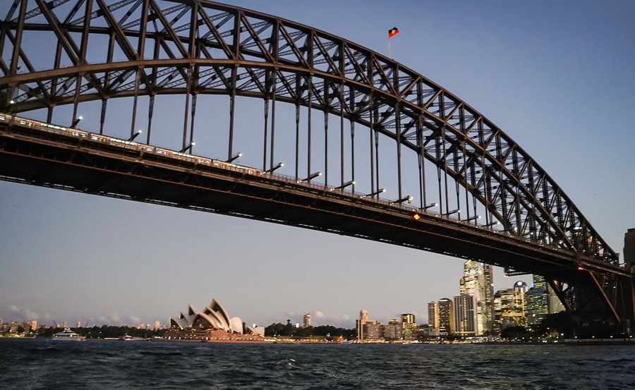 Sydney Harbour Iconic Sunset Selfies Tour