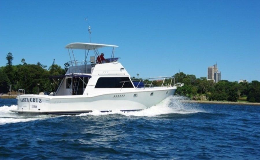 Boat Hire Sydney | Santa Cruz | Yacht Charter